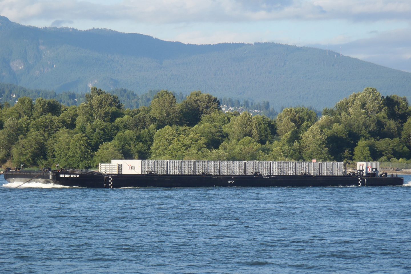 Barges - Robert Allan Ltd.